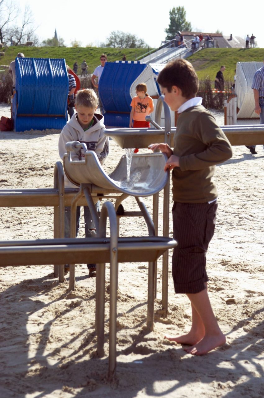 STREAMS Interactive: a Case for Child-Powered Water Play - Goric ...